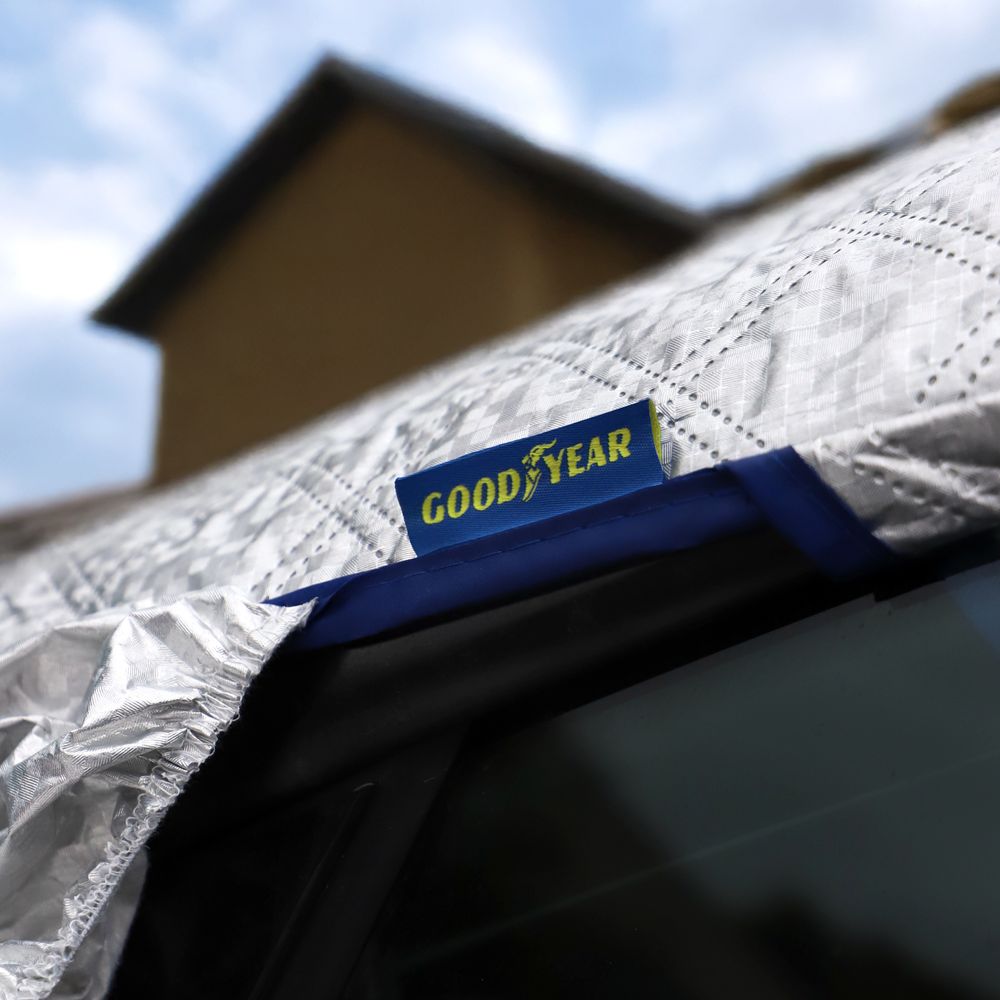 GOODYEAR QUILTED WINDSCREEN COVER WITH MAGNET - Avron Direct